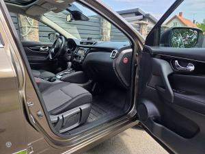 Brown Nissan Qashqai 2017 in Radviliskis, with an engine capacity of 1.20 L and mileage of 135 thousand km for 8200 €, photo 25 on AUTOMOTO.COM.LV