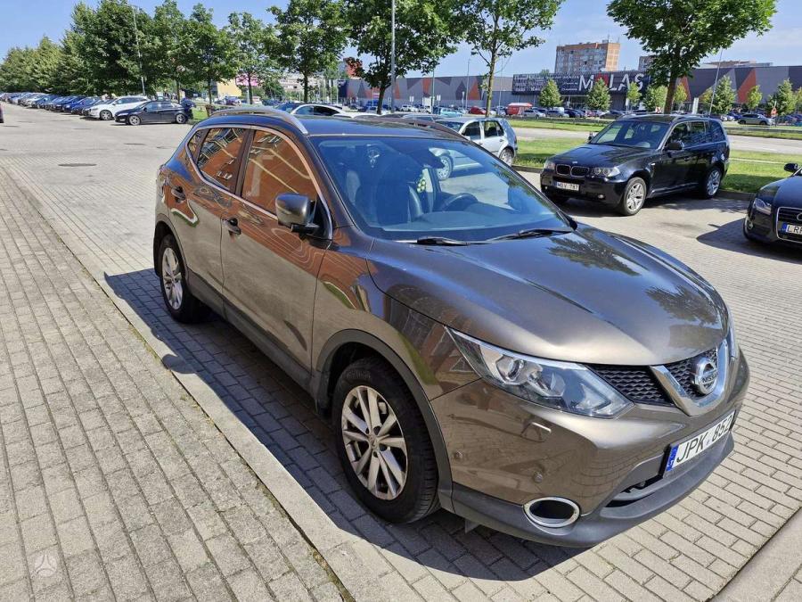 Brūns Nissan Qashqai 2017 Klaipėda, ar dzinēja tilpumu 1.20 L un nobraukumu 103 tūkst. km par 9500 €, foto 3 vietnē AUTOMOTO.COM.LV