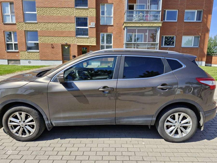 Brūns Nissan Qashqai 2017 Klaipėda, ar dzinēja tilpumu 1.20 L un nobraukumu 103 tūkst. km par 9500 €, foto 5 vietnē AUTOMOTO.COM.LV