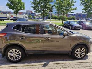 Brūns Nissan Qashqai 2017 Klaipėda, ar dzinēja tilpumu 1.20 L un nobraukumu 103 tūkst. km par 9500 €, foto 6 vietnē AUTOMOTO.COM.LV