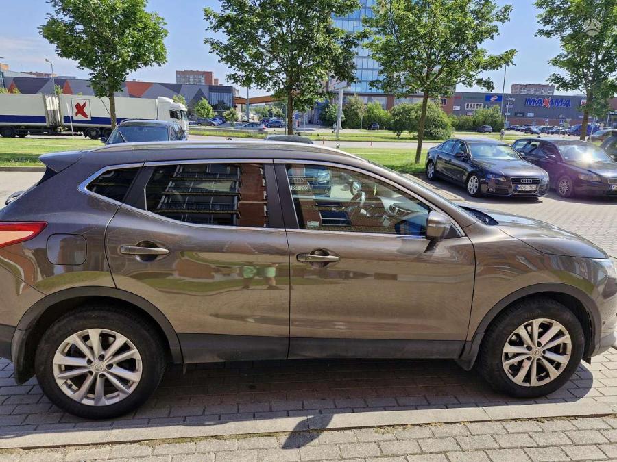 Brūns Nissan Qashqai 2017 Klaipėda, ar dzinēja tilpumu 1.20 L un nobraukumu 103 tūkst. km par 9500 €, foto 6 vietnē AUTOMOTO.COM.LV