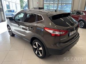 Brūns Nissan Qashqai 2017 Rīga, ar dzinēja tilpumu 1.20 L un nobraukumu 108 tūkst. km par 10900 €, foto 4 vietnē AUTOMOTO.COM.LV