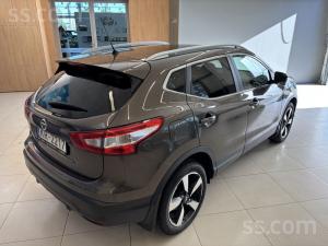 Brūns Nissan Qashqai 2017 Rīga, ar dzinēja tilpumu 1.20 L un nobraukumu 108 tūkst. km par 10900 €, foto 5 vietnē AUTOMOTO.COM.LV