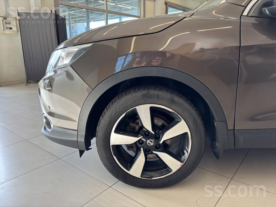 Brūns Nissan Qashqai 2017 Rīga, ar dzinēja tilpumu 1.20 L un nobraukumu 108 tūkst. km par 10900 €, foto 6 vietnē AUTOMOTO.COM.LV