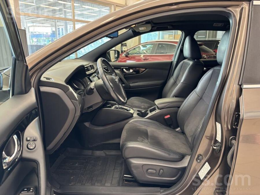 Brūns Nissan Qashqai 2017 Rīga, ar dzinēja tilpumu 1.20 L un nobraukumu 108 tūkst. km par 10900 €, foto 10 vietnē AUTOMOTO.COM.LV