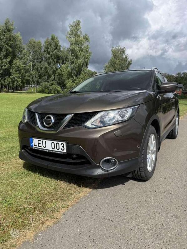 Brown Nissan Qashqai 2017 in Kaunas, with an engine capacity of 1.20 L and mileage of 119 thousand km for 5200 €, photo 3 on AUTOMOTO.COM.LV