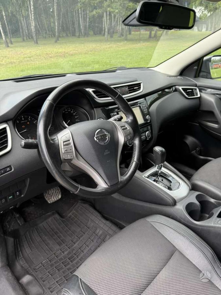 Brown Nissan Qashqai 2017 in Kaunas, with an engine capacity of 1.20 L and mileage of 119 thousand km for 5200 €, photo 9 on AUTOMOTO.COM.LV