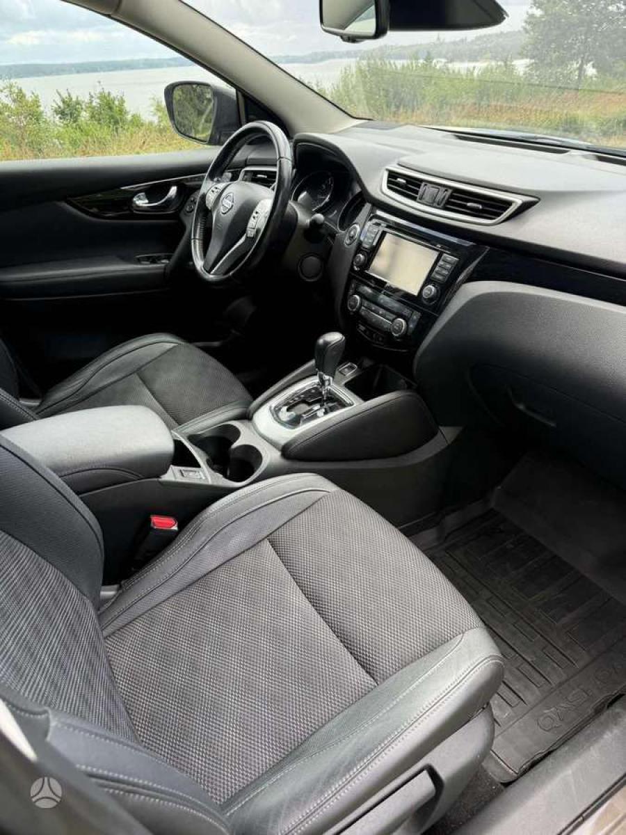 Brown Nissan Qashqai 2017 in Kaunas, with an engine capacity of 1.20 L and mileage of 119 thousand km for 5200 €, photo 10 on AUTOMOTO.COM.LV