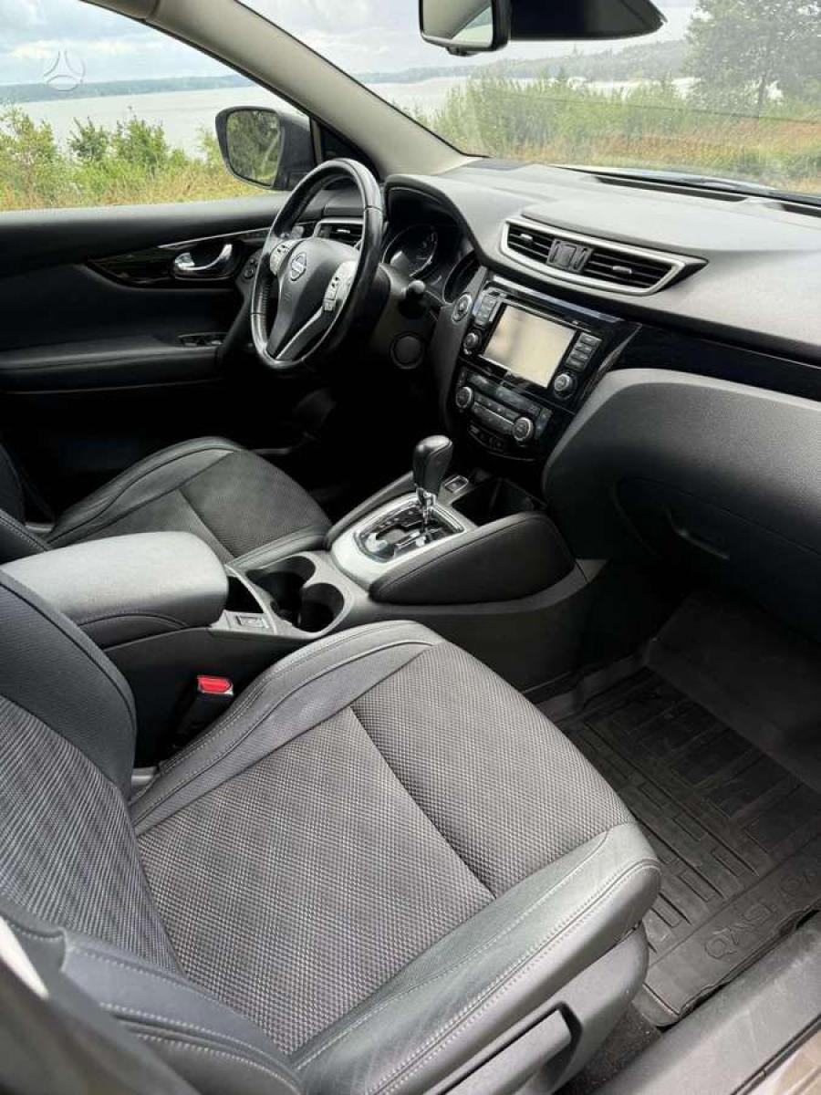 Brown Nissan Qashqai 2017 in Kaunas, with an engine capacity of 1.20 L and mileage of 119 thousand km for 5200 €, photo 11 on AUTOMOTO.COM.LV