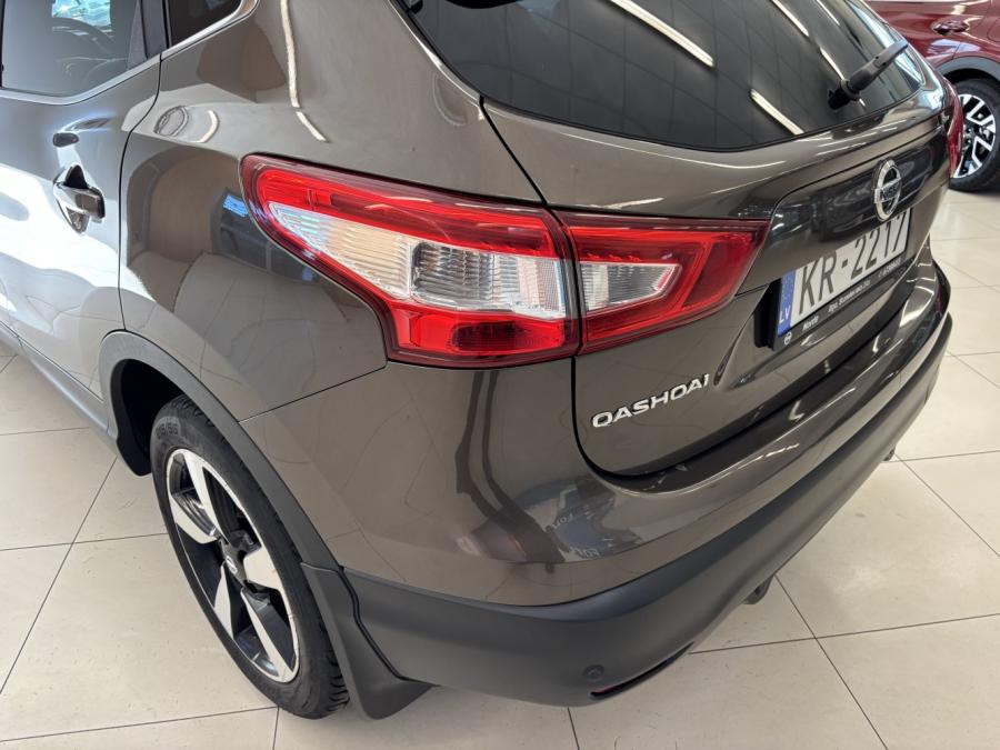 Brūns Nissan Qashqai 2017 Rīga, ar dzinēja tilpumu 1.20 L un nobraukumu 108 tūkst. km par 9900 €, foto 7 vietnē AUTOMOTO.COM.LV