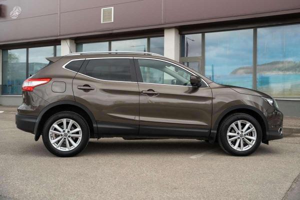 Brūns Nissan Qashqai 2017 Viļņa, ar dzinēja tilpumu 1.20 L un nobraukumu 85 tūkst. km par 10950 €, foto 7 vietnē AUTOMOTO.COM.LV