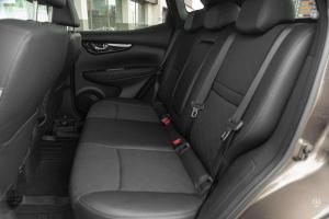Brown Nissan Qashqai 2017 in Vilnius, with an engine capacity of 1.20 L and mileage of 85 thousand km for 10950 €, photo 13 on AUTOMOTO.COM.LV