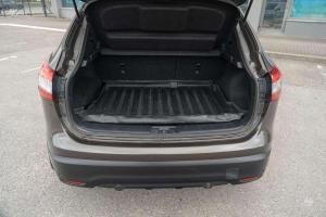 Brown Nissan Qashqai 2017 in Vilnius, with an engine capacity of 1.20 L and mileage of 85 thousand km for 10950 €, photo 14 on AUTOMOTO.COM.LV