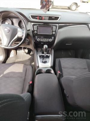 Brown Nissan Qashqai 2017 in Tukums, with an engine capacity of 1.60 L and mileage of 0 thousand km for 10300 €, photo 8 on AUTOMOTO.COM.LV