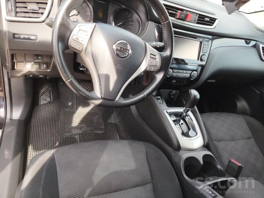 Brown Nissan Qashqai 2017 in Tukums, with an engine capacity of 1.60 L and mileage of 0 thousand km for 10300 €, photo 9 on AUTOMOTO.COM.LV