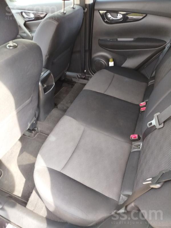 Brown Nissan Qashqai 2017 in Tukums, with an engine capacity of 1.60 L and mileage of 0 thousand km for 10300 €, photo 9 on AUTOMOTO.COM.LV
