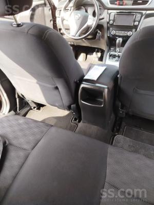 Brown Nissan Qashqai 2017 in Tukums, with an engine capacity of 1.60 L and mileage of 0 thousand km for 10300 €, photo 12 on AUTOMOTO.COM.LV