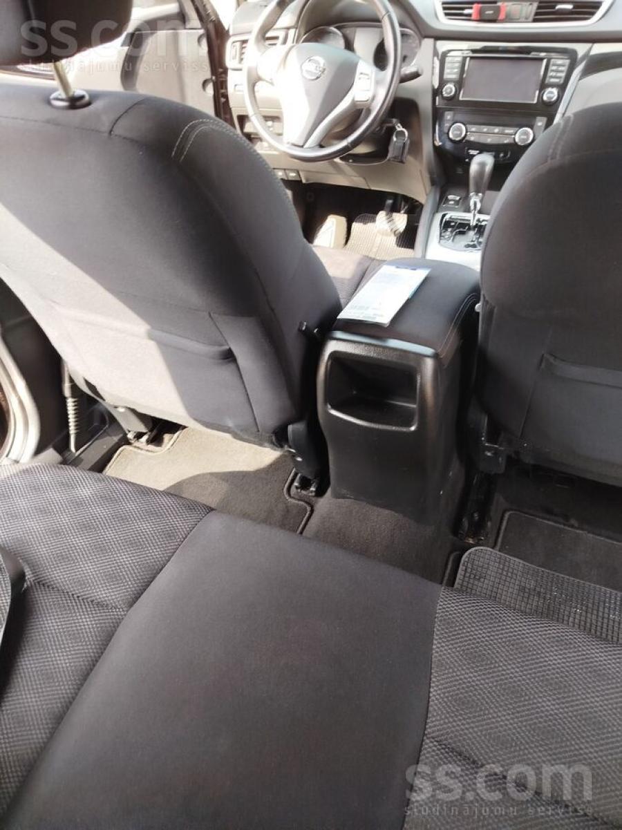 Brown Nissan Qashqai 2017 in Tukums, with an engine capacity of 1.60 L and mileage of 0 thousand km for 10300 €, photo 12 on AUTOMOTO.COM.LV