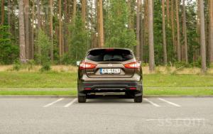 Brūns Nissan Qashqai 2017 Rīga, ar dzinēja tilpumu 1.60 L un nobraukumu 140 tūkst. km par 8590 €, foto 8 vietnē AUTOMOTO.COM.LV