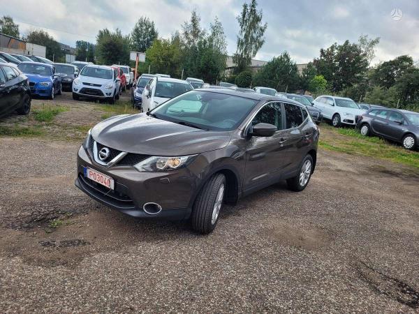 Brūns Nissan Qashqai 2017 Telšiai, ar dzinēja tilpumu 1.20 L un nobraukumu 160 tūkst. km par 6450 €, foto 1 vietnē AUTOMOTO.COM.LV
