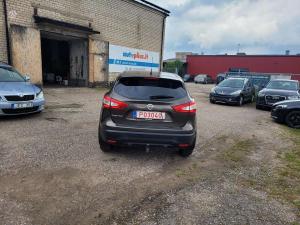 Brown Nissan Qashqai 2017 in Telschi, with an engine capacity of 1.20 L and mileage of 160 thousand km for 6450 €, photo 8 on AUTOMOTO.COM.LV
