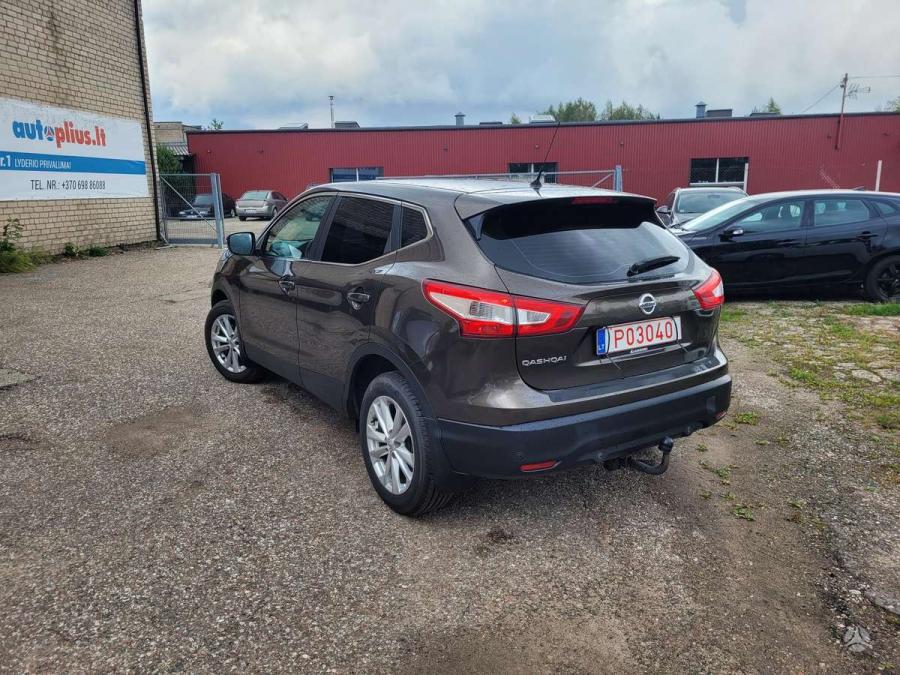 Brown Nissan Qashqai 2017 in Telschi, with an engine capacity of 1.20 L and mileage of 160 thousand km for 6450 €, photo 9 on AUTOMOTO.COM.LV