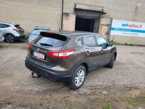 Brown Nissan Qashqai 2017 in Telschi, with an engine capacity of 1.20 L and mileage of 160 thousand km for 6450 €, photo 10 on AUTOMOTO.COM.LV