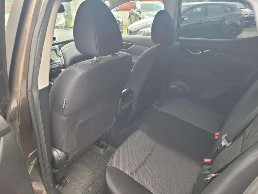 Brown Nissan Qashqai 2017 in Telschi, with an engine capacity of 1.20 L and mileage of 160 thousand km for 6450 €, photo 15 on AUTOMOTO.COM.LV