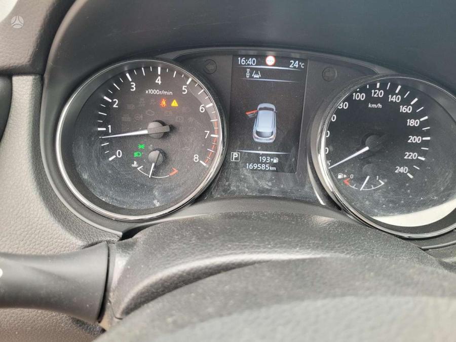 Brown Nissan Qashqai 2017 in Telschi, with an engine capacity of 1.20 L and mileage of 160 thousand km for 6450 €, photo 20 on AUTOMOTO.COM.LV