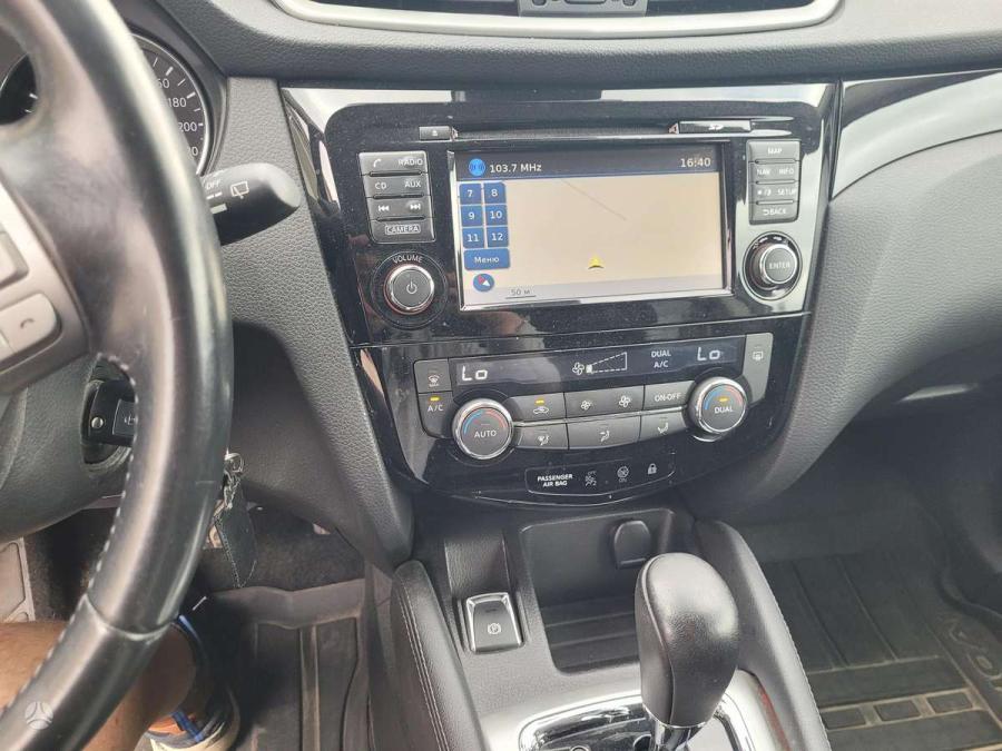 Brown Nissan Qashqai 2017 in Telschi, with an engine capacity of 1.20 L and mileage of 160 thousand km for 6450 €, photo 21 on AUTOMOTO.COM.LV