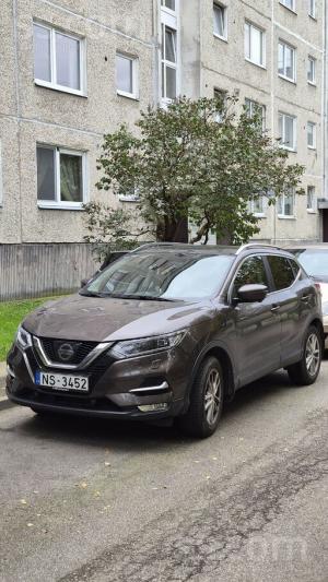 Brown Nissan Qashqai 2017 in Riga, with an engine capacity of 1.20 L and mileage of 0 thousand km for 11500 €, photo  on AUTOMOTO.COM.LV