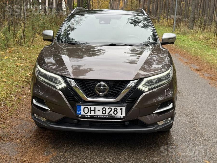 Brown Nissan Qashqai 2018 in Riga, with an engine capacity of 1.20 L and mileage of 114 thousand km for 16600 €, photo 2 on AUTOMOTO.COM.LV
