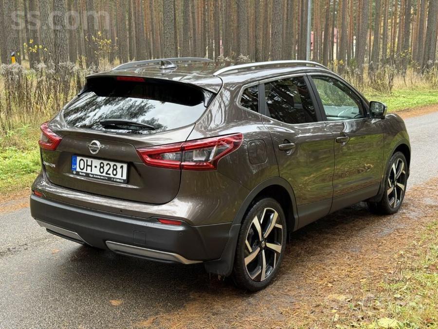 Brown Nissan Qashqai 2018 in Riga, with an engine capacity of 1.20 L and mileage of 114 thousand km for 16600 €, photo 4 on AUTOMOTO.COM.LV