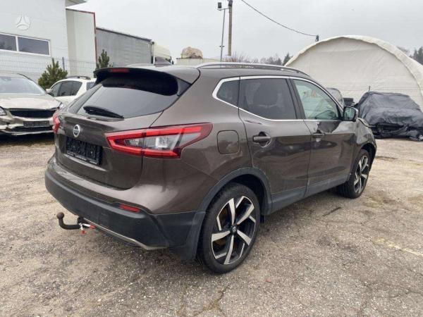 Brown Nissan Qashqai 2018 in Radviliskis, with an engine capacity of 1.46 L and mileage of 191 thousand km for 7950 €, photo 3 on AUTOMOTO.COM.LV