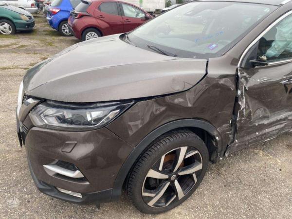 Brown Nissan Qashqai 2018 in Radviliskis, with an engine capacity of 1.46 L and mileage of 191 thousand km for 7950 €, photo 7 on AUTOMOTO.COM.LV