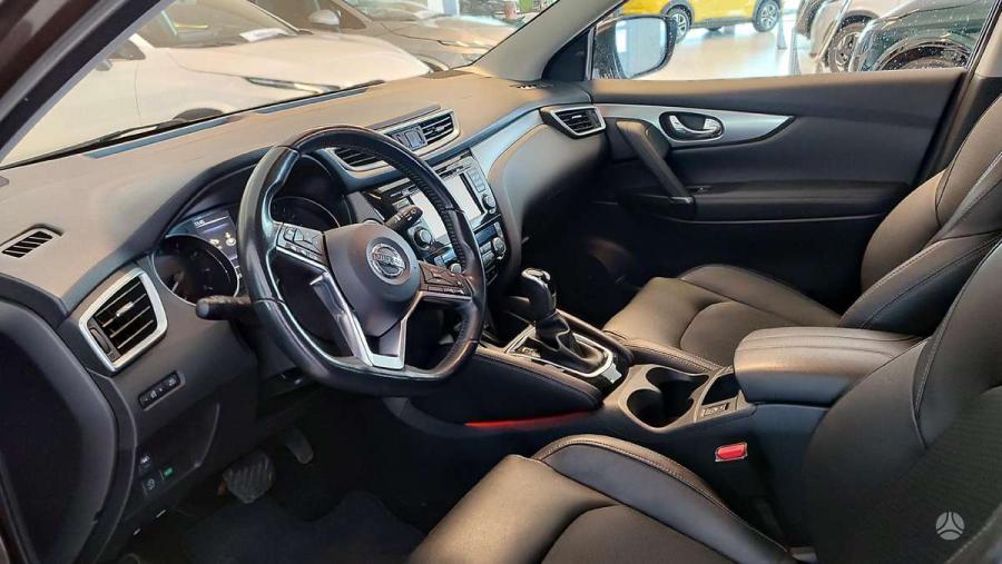 Brūns Nissan Qashqai 2018 Šauļi, ar dzinēja tilpumu 1.20 L un nobraukumu 94 tūkst. km par 13500 €, foto 8 vietnē AUTOMOTO.COM.LV