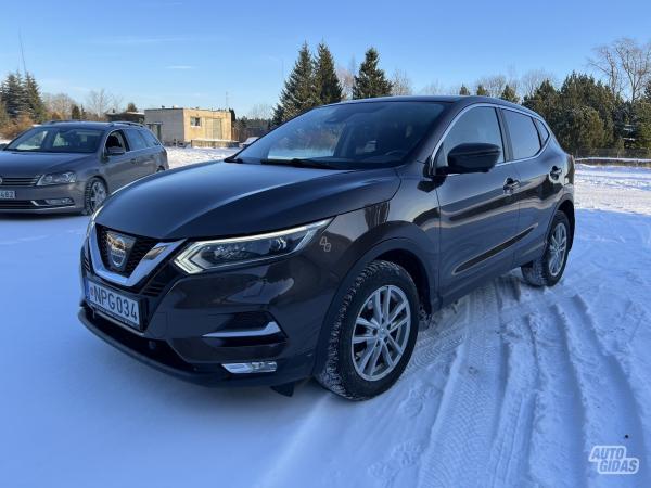 Brūns Nissan Qashqai 2018 Viļņa, ar dzinēja tilpumu 1.20 L un nobraukumu 91 tūkst. km par 11500 €, foto 1 vietnē AUTOMOTO.COM.LV