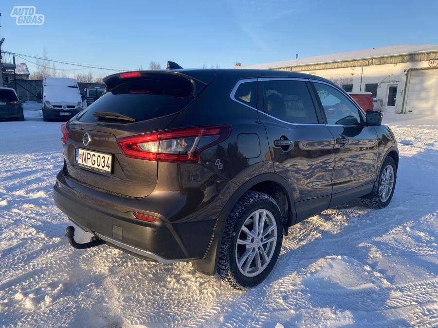 Brūns Nissan Qashqai 2018 Viļņa, ar dzinēja tilpumu 1.20 L un nobraukumu 91 tūkst. km par 11500 €, foto 8 vietnē AUTOMOTO.COM.LV