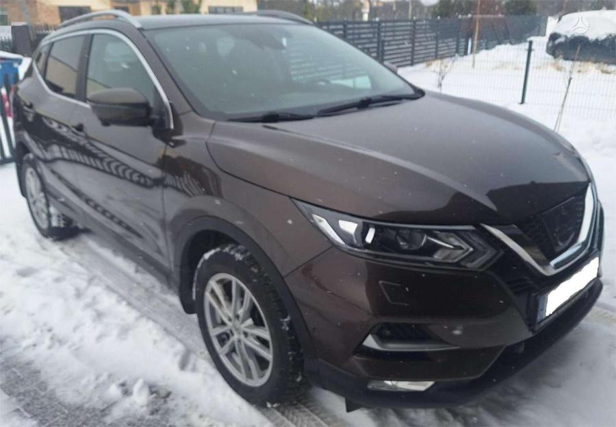 Brown Nissan Qashqai 2018 in Kaunas, with an engine capacity of 1.20 L and mileage of 96 thousand km for 13600 €, photo 2 on AUTOMOTO.COM.LV