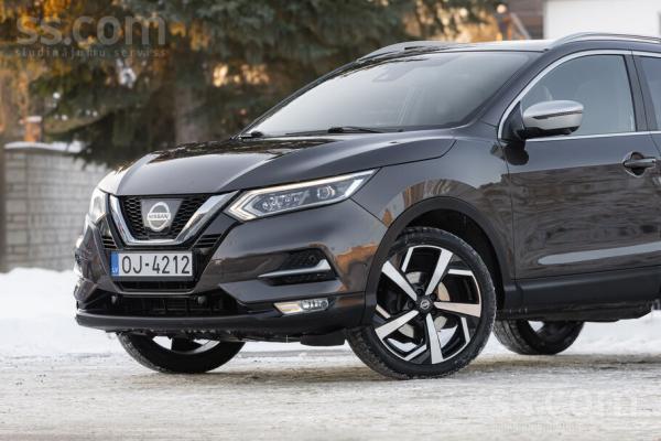 Brūns Nissan Qashqai 2018 Jelgava, ar dzinēja tilpumu 1.60 L un nobraukumu 157 tūkst. km par 13300 €, foto 2 vietnē AUTOMOTO.COM.LV