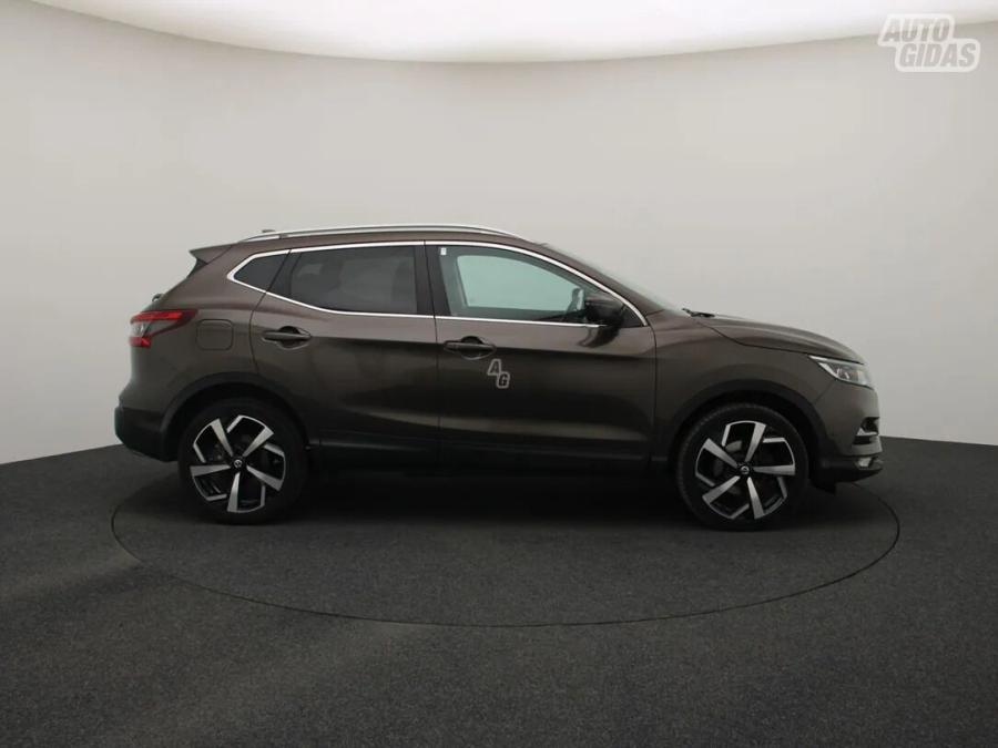 Brūns Nissan Qashqai 2018 Viļņa, ar dzinēja tilpumu 1.20 L un nobraukumu 109 tūkst. km par 14799 €, foto 10 vietnē AUTOMOTO.COM.LV