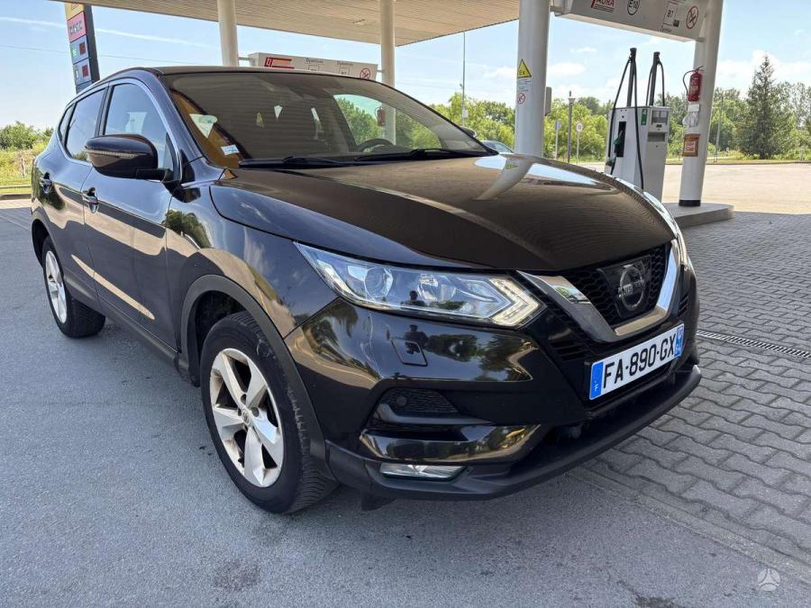 Brūns Nissan Qashqai 2018 Tauragė, ar dzinēja tilpumu 1.46 L un nobraukumu 195 tūkst. km par 9200 €, foto 1 vietnē AUTOMOTO.COM.LV