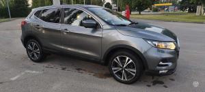 Brown Nissan Qashqai 2018 in Taurage, with an engine capacity of 1.20 L and mileage of 101 thousand km for 9900 €, photo  on AUTOMOTO.COM.LV