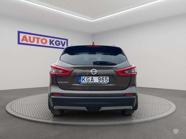 Brown Nissan Qashqai 2018 in Kaunas, with an engine capacity of 1.20 L and mileage of 96 thousand km for 14799 €, photo 4 on AUTOMOTO.COM.LV