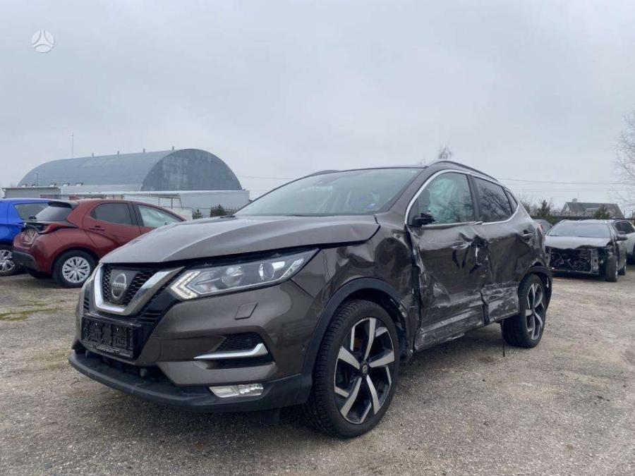 Brown Nissan Qashqai 2018 in Radviliskis, with an engine capacity of 1.46 L and mileage of 191 thousand km for 7950 €, photo 1 on AUTOMOTO.COM.LV