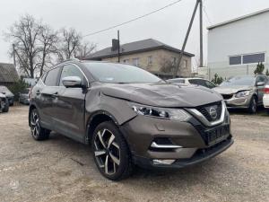 Brown Nissan Qashqai 2018 in Radviliskis, with an engine capacity of 1.46 L and mileage of 191 thousand km for 7950 €, photo 3 on AUTOMOTO.COM.LV