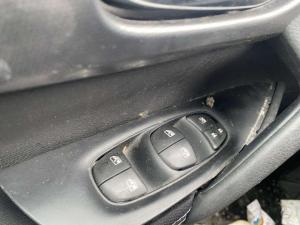 Brown Nissan Qashqai 2018 in Radviliskis, with an engine capacity of 1.46 L and mileage of 191 thousand km for 7950 €, photo 22 on AUTOMOTO.COM.LV