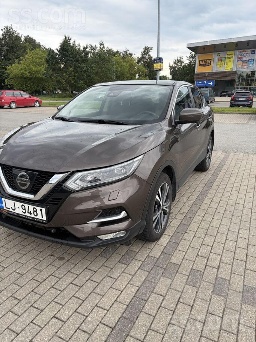 Brūns Nissan Qashqai 2018 Rīga, ar dzinēja tilpumu 1.20 L un nobraukumu 141 tūkst. km par 9750 €, foto 1 vietnē AUTOMOTO.COM.LV