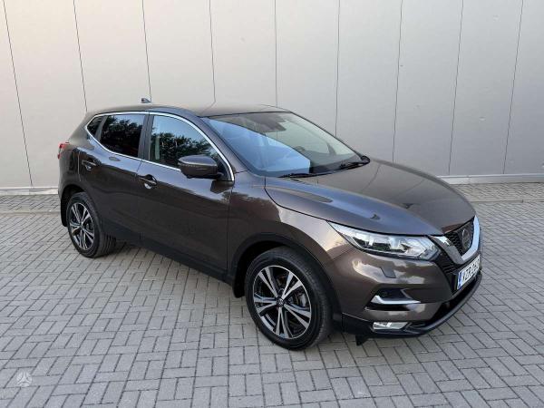 Brown Nissan Qashqai 2018 in Kaunas, with an engine capacity of 1.60 L and mileage of 205 thousand km for 9700 €, photo 1 on AUTOMOTO.COM.LV