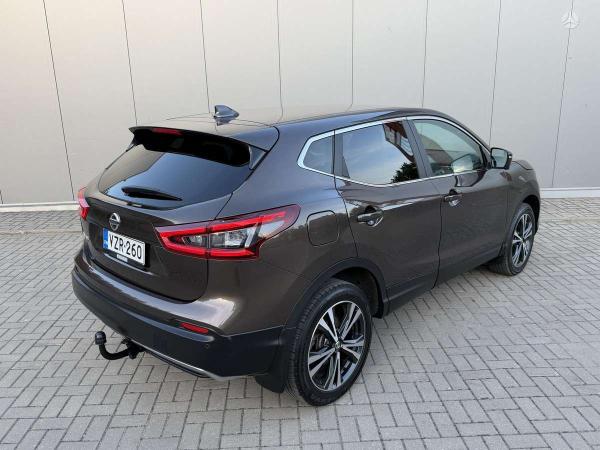 Brown Nissan Qashqai 2018 in Kaunas, with an engine capacity of 1.60 L and mileage of 205 thousand km for 9700 €, photo 4 on AUTOMOTO.COM.LV